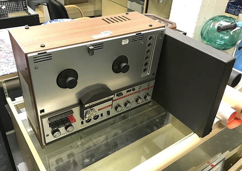 TELEFUNKEN PORTABLE REEL TO REEL PLAYER - Southgate Auction Rooms