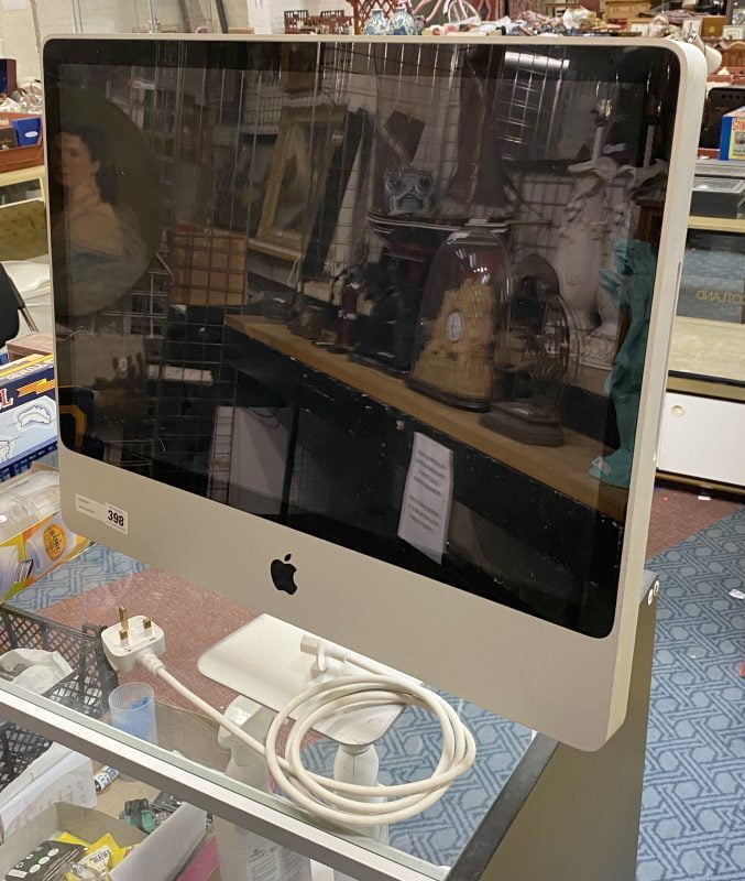 APPLE COMPUTER EARLY - Southgate Auction Rooms