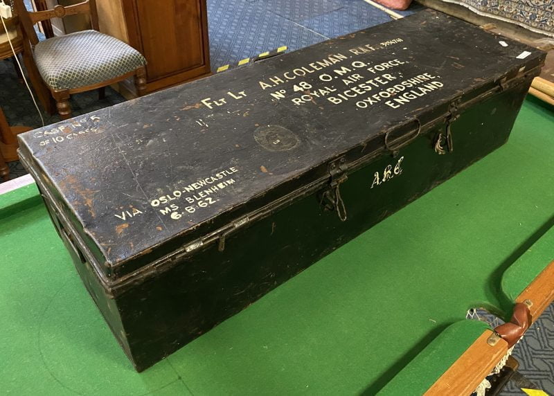 FLIGHT LIEUTENANT A.H COLEMAN RAF METAL CASE - Southgate Auction Rooms