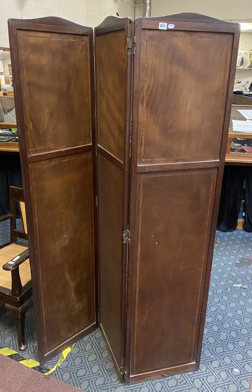 3 TIER SCREEN - Southgate Auction Rooms