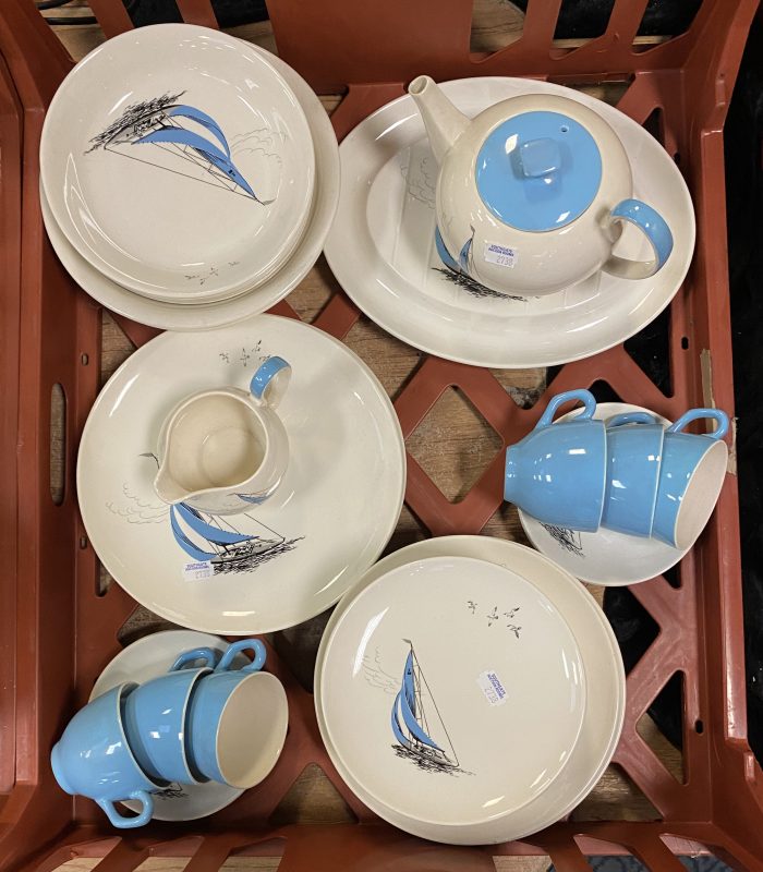 QTY OF CHINA PALISSY BLUE REGATTA - Southgate Auction Rooms