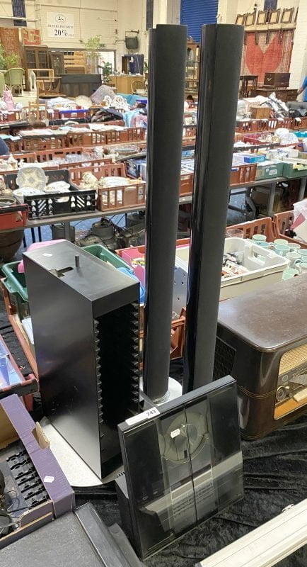 BANG & OLFSEN SYSTEM (SPEAKERS & CD PLAYER) - Southgate Auction Rooms