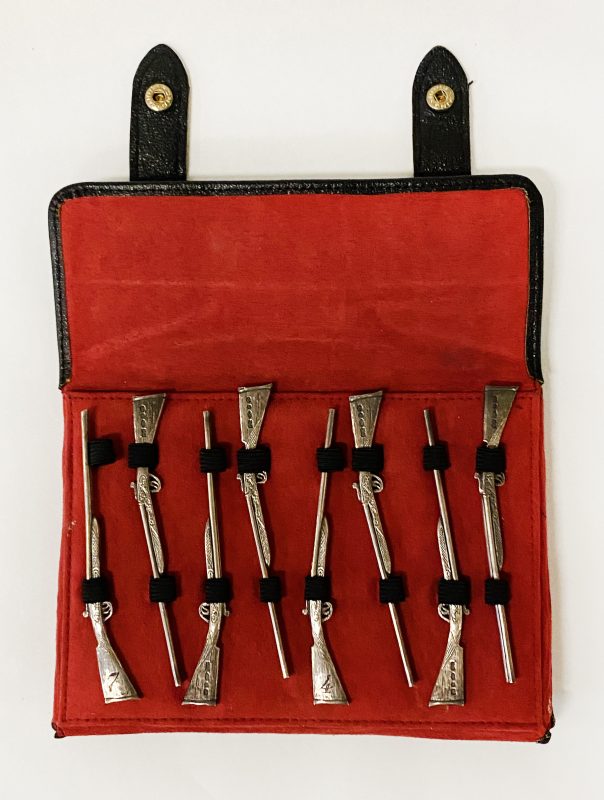 HM SILVER SHOOTING PEG SET BY SEARLE & CO - Southgate Auction Rooms