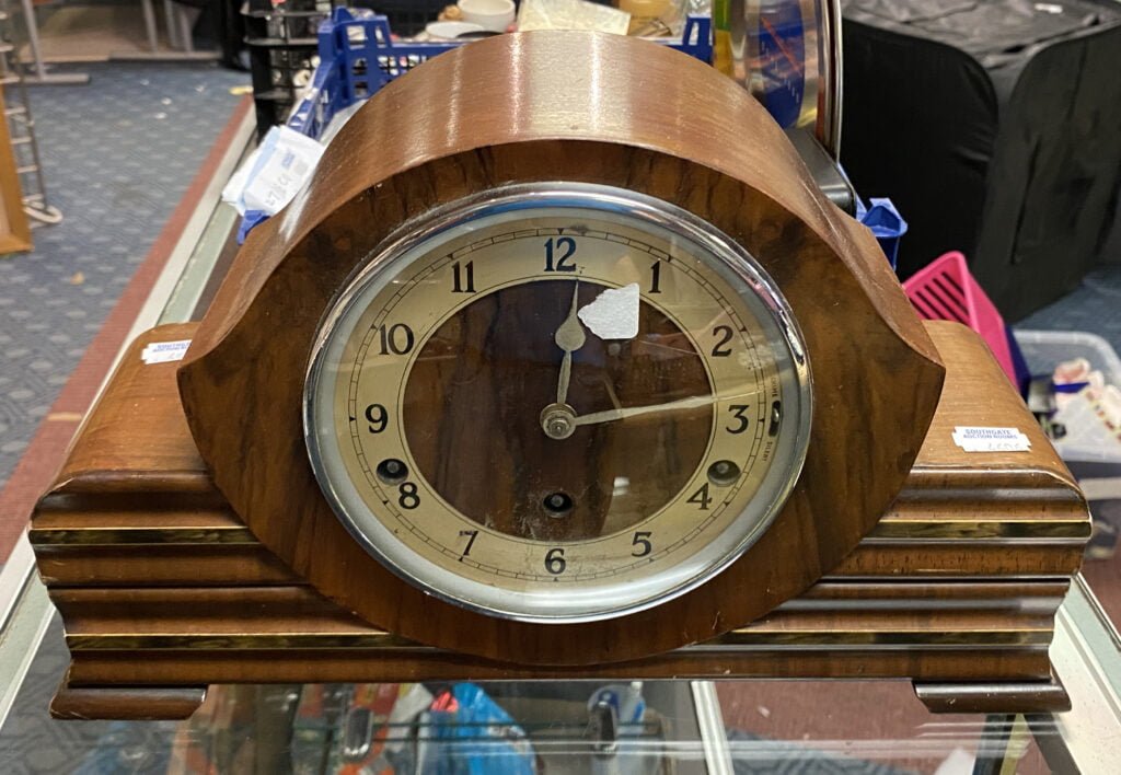 ART DECO GARRARD WALNUT CASE CHIMING MANTEL CLOCK ( WITH KEY & PENDULUM ...