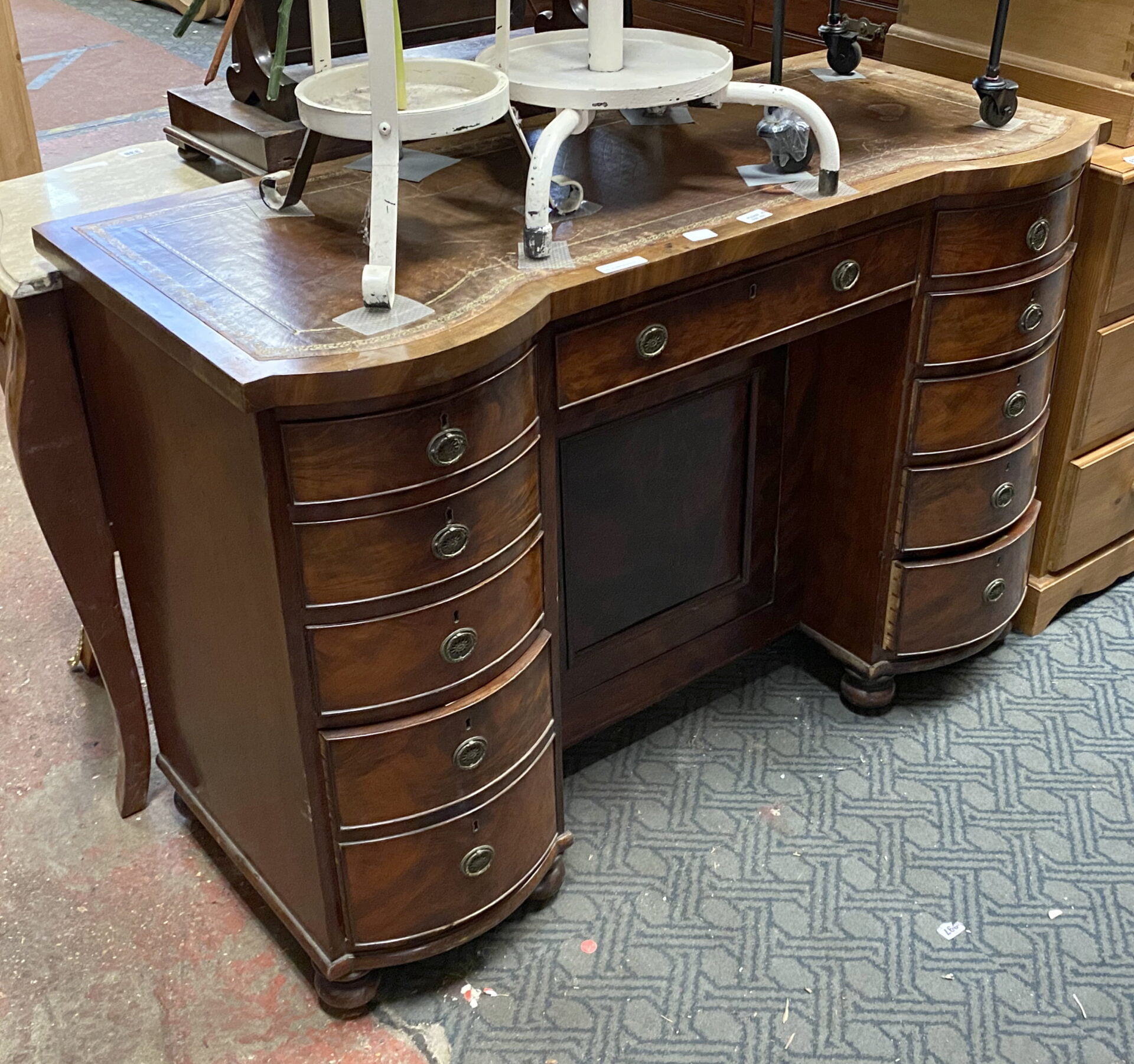 NINE DRAWER BREAKFRONT DESK - Southgate Auction Rooms