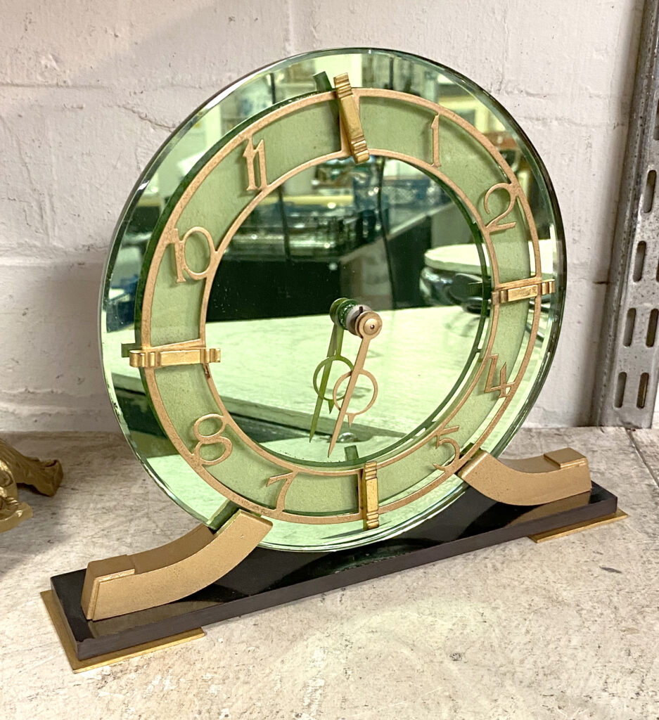 SMITHS ART DECO GREEN GLASS REFLECTIVE CLOCK 18.5CMS (H) APPROX ...