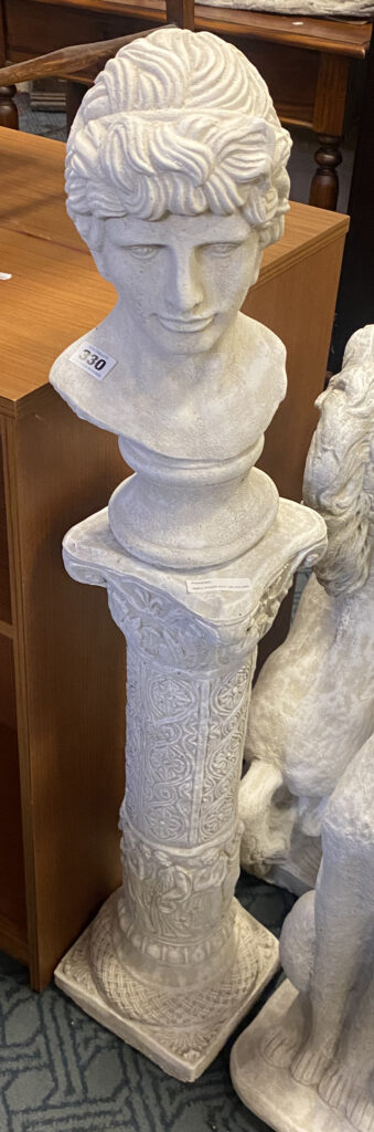 SMALL ROMAN BUST ON COLUMN - Southgate Auction Rooms
