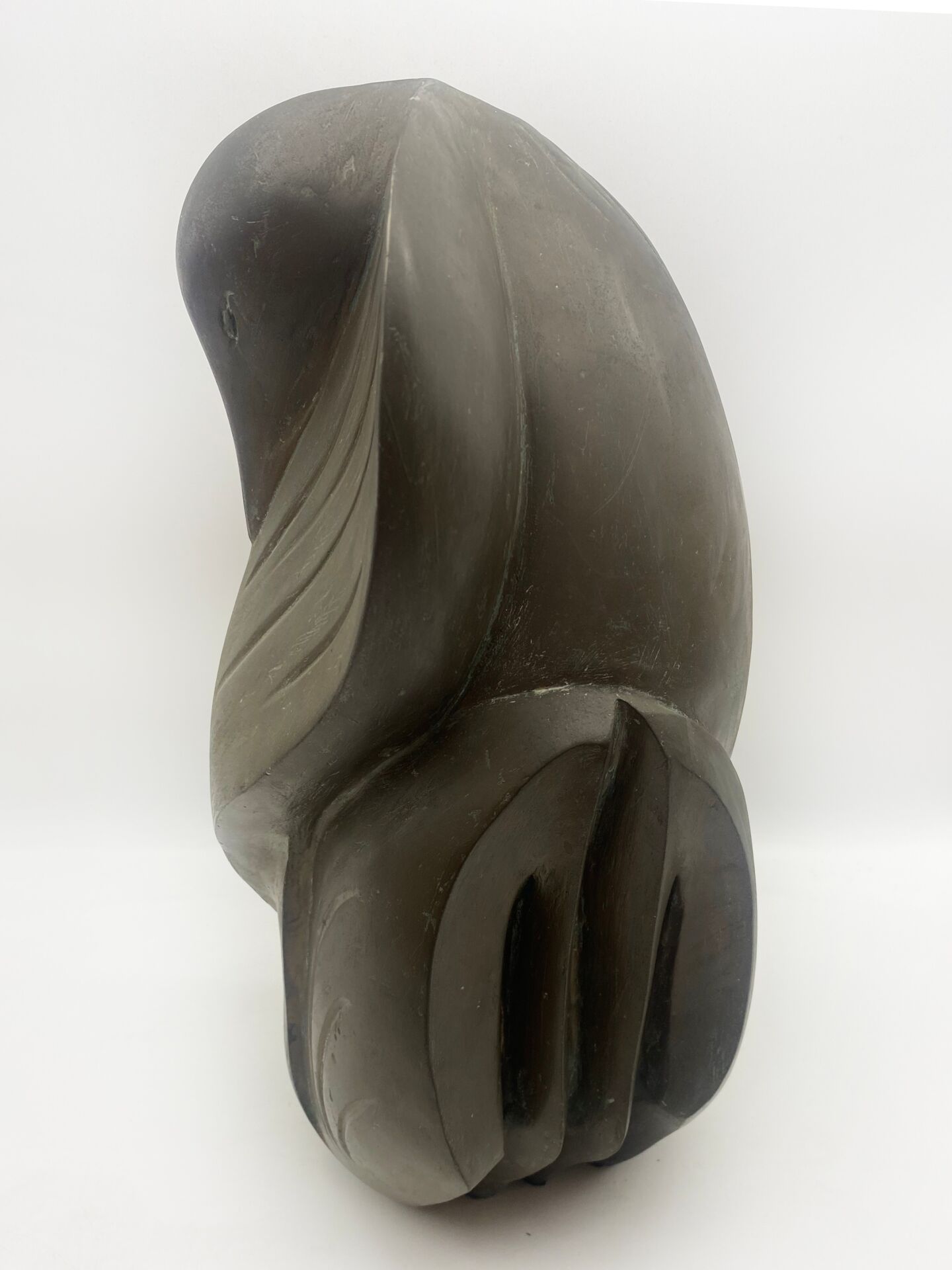 STYLE OF HENRY MOORE FIGURE OF BIRD - Southgate Auction Rooms