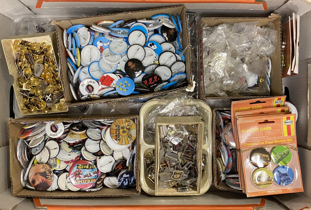 QTY OF BADGES, LONDON ETC - Southgate Auction Rooms