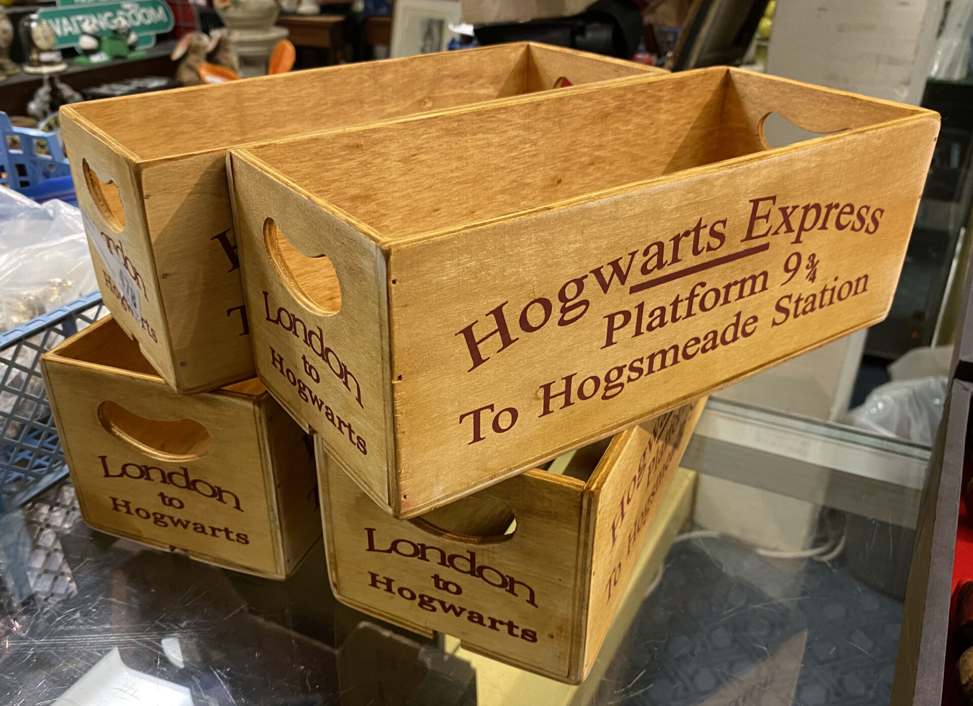 SET OF 4 HOGWARTS BOXES - Southgate Auction Rooms