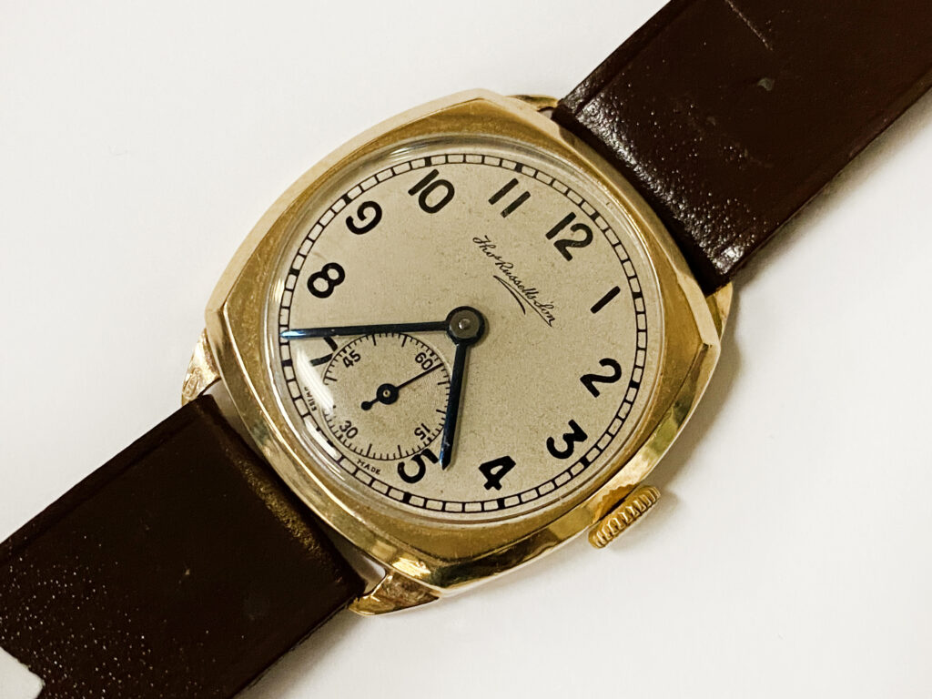 THOMAS RUSSELL & SONS 9CT GOLD CASED ART DECO WRISTWATCH - Southgate ...