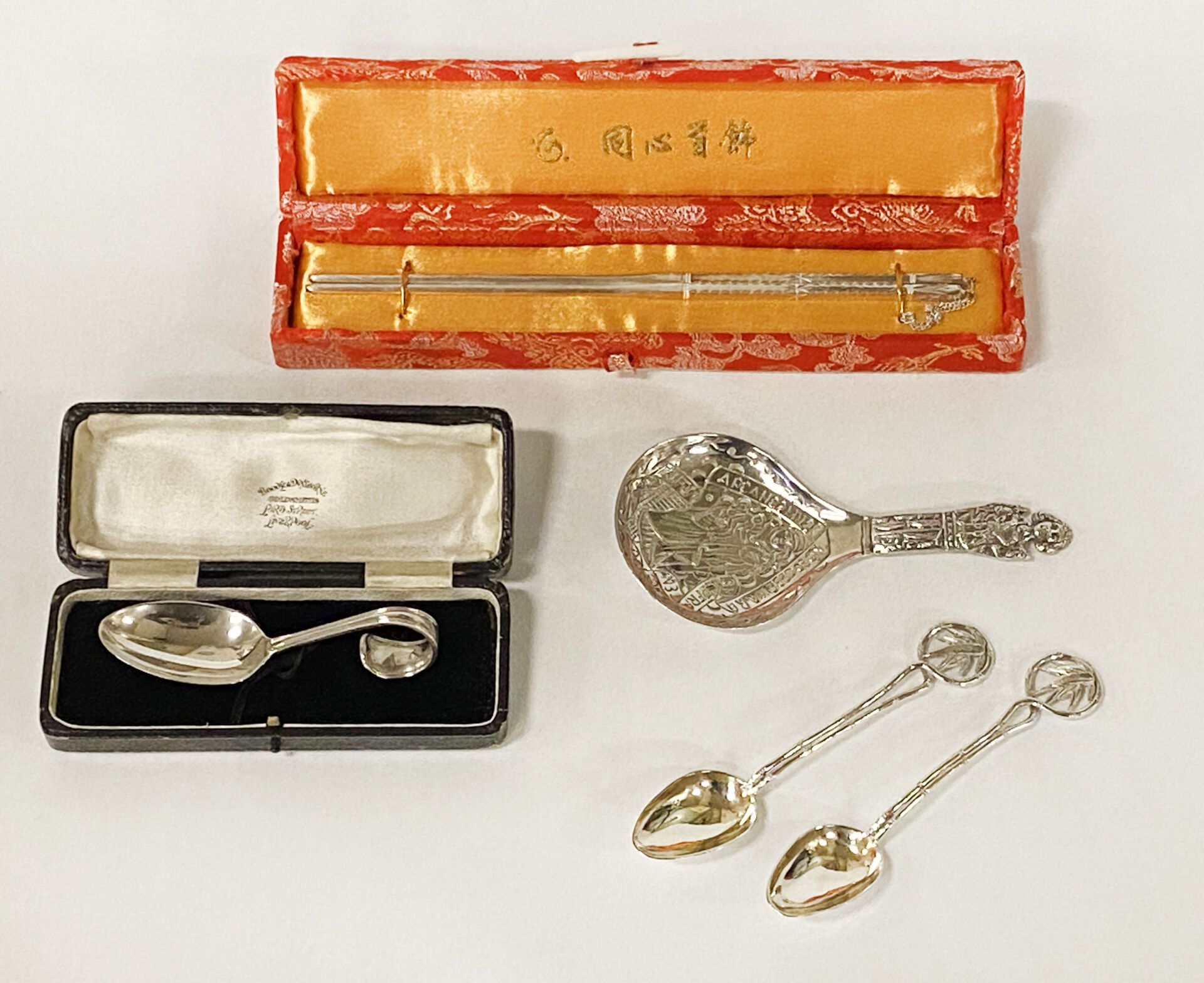 SILVER INCL. CHOPSTICKS (BOXED), PAIR OF WANG HING LEAF TEASPOONS ...