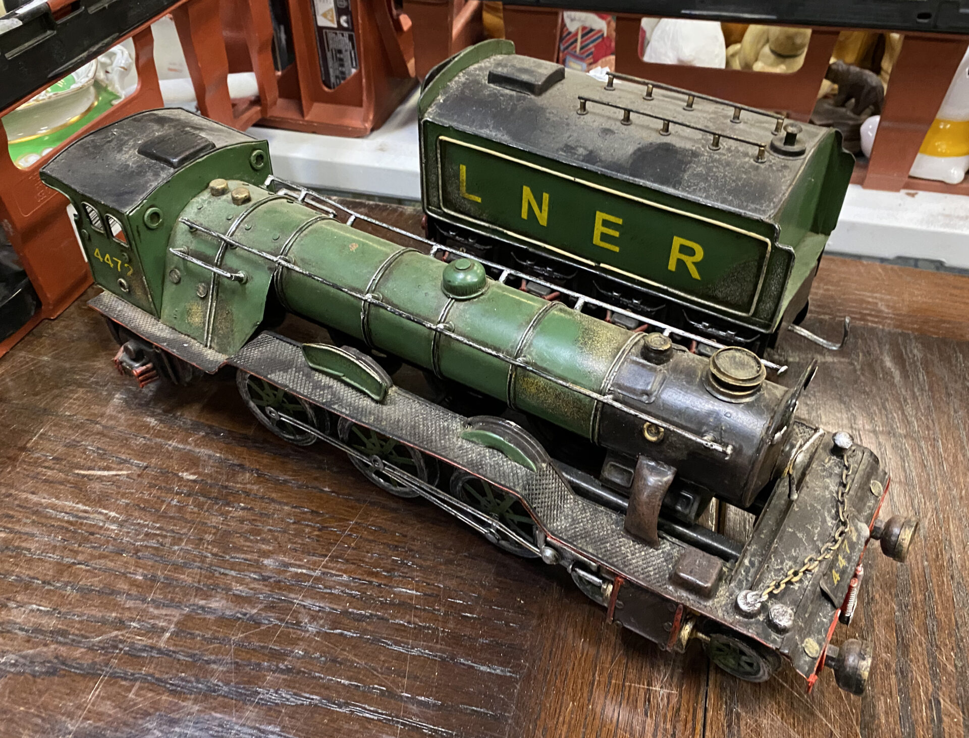 TIN PLATE LOCOMOTIVE ''LNER'' - Southgate Auction Rooms