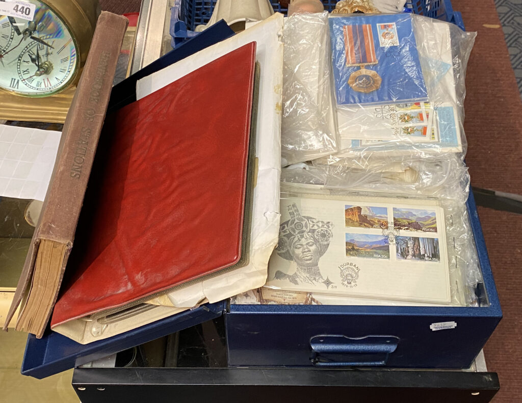 LARGE COLLECTION OF FIRST DAY COVER STAMPS - Southgate Auction Rooms