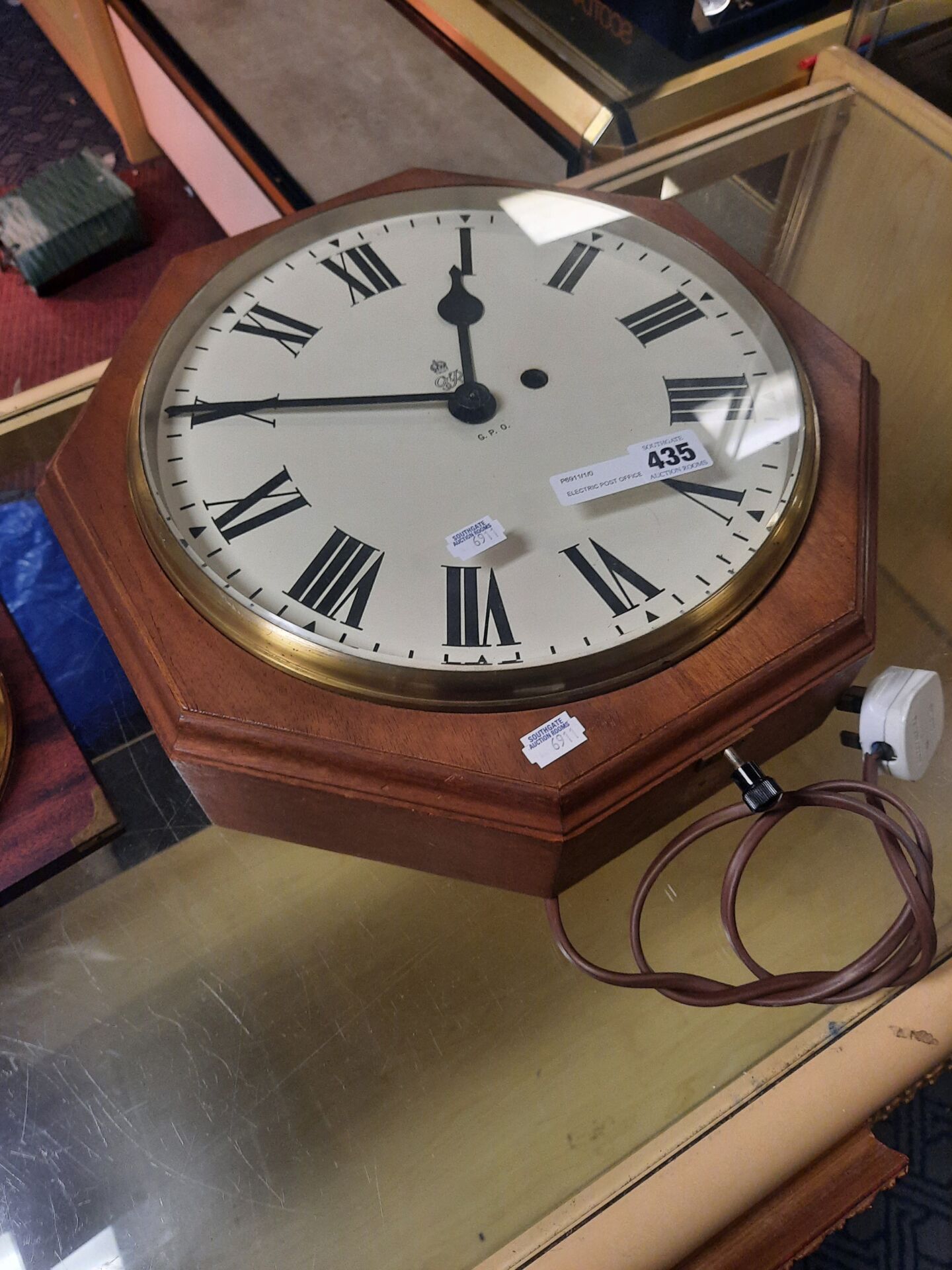 ELECTRIC POST OFFICE CLOCK - Southgate Auction Rooms