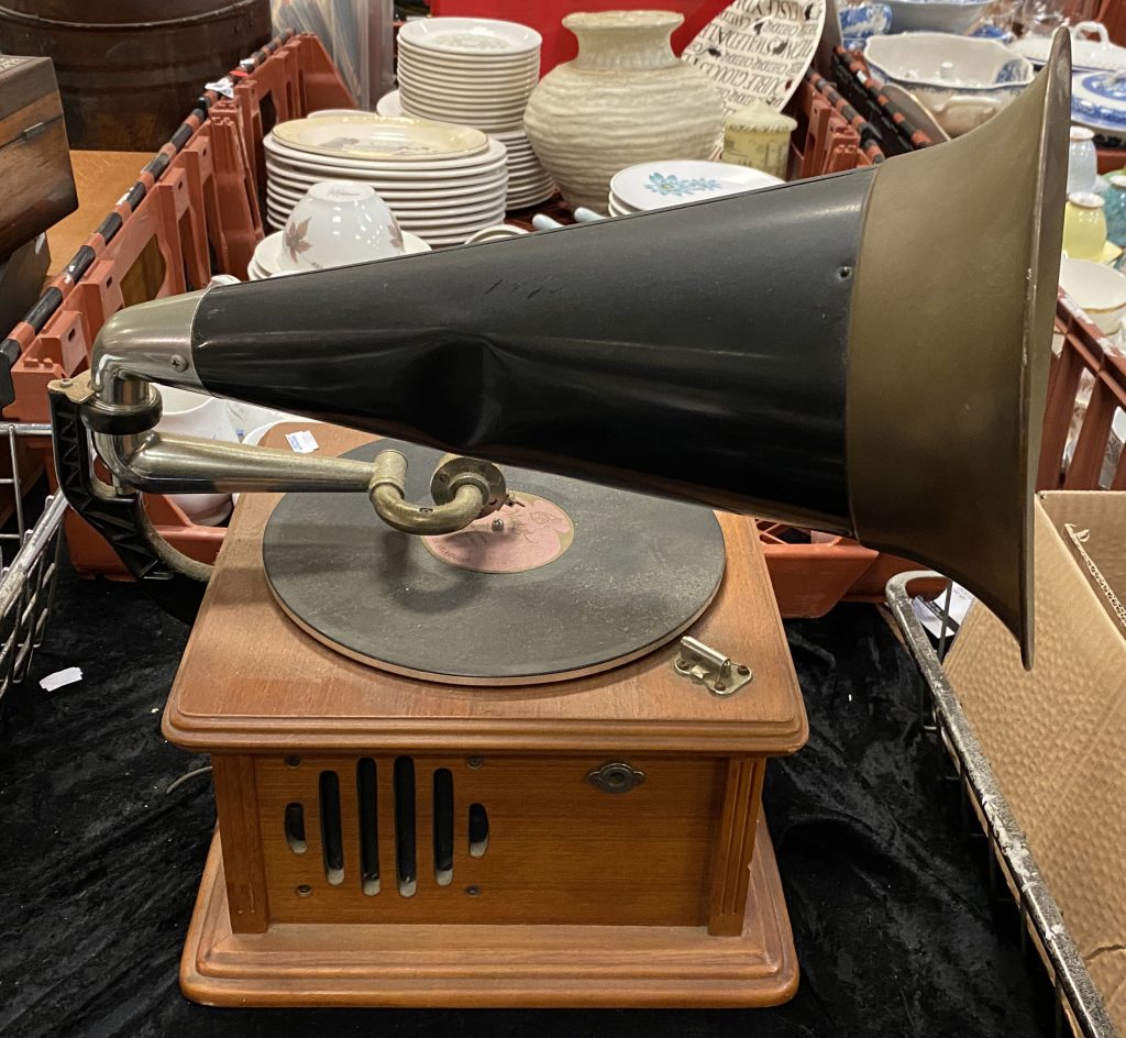 EARLY THOMAS WIND-UP GRAMOPHONE WITH HORN - CONVERTED TO ELECTRIC ...