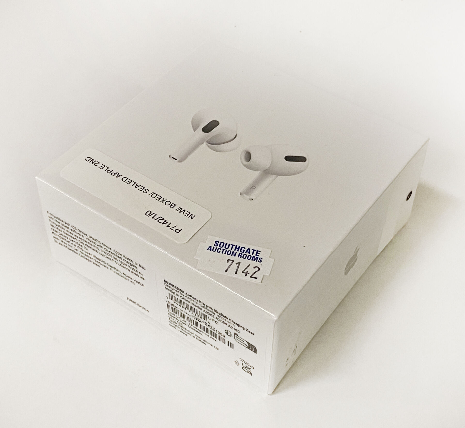 NEW/ BOXED/ SEALED APPLE 2ND GEN AIRPODS PRO - Southgate Auction Rooms