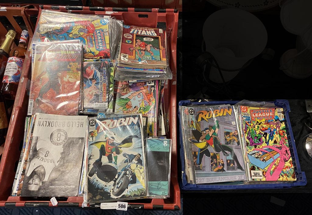 COLLECTION OF COMICS - MARVEL & DC - Southgate Auction Rooms