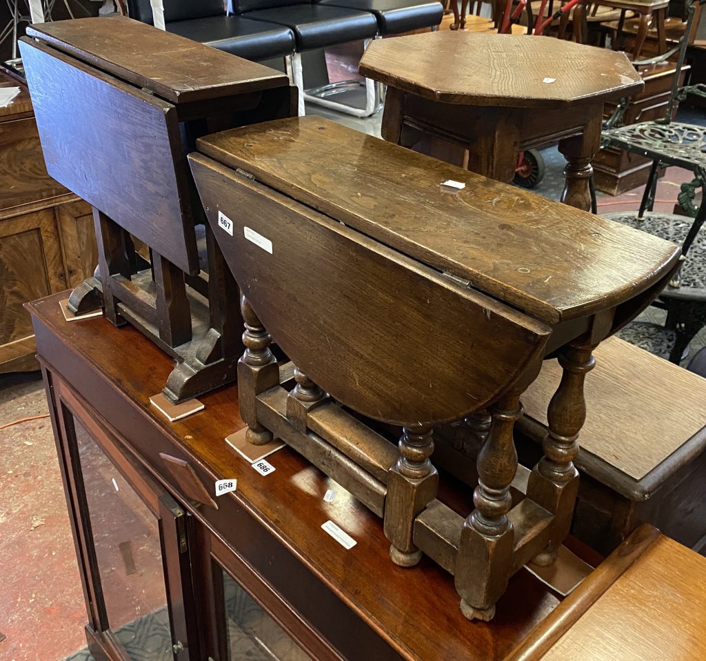 3 ANTIQUE TABLES - Southgate Auction Rooms