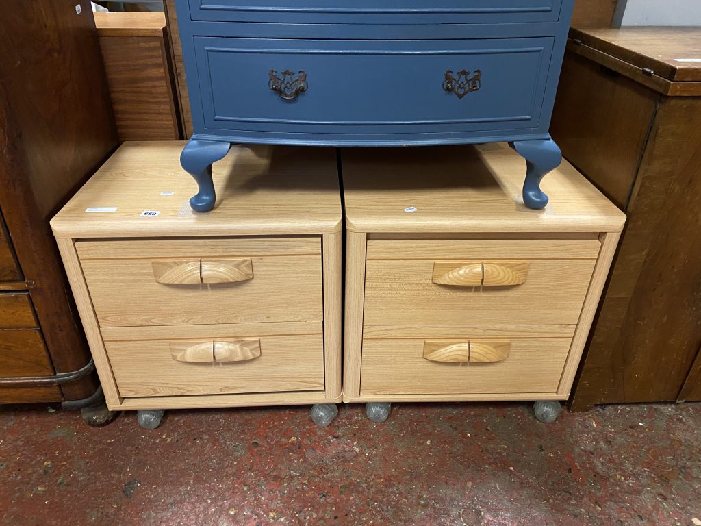 PAIR OF MATCHING BEDSIDE DRAWERS - Southgate Auction Rooms