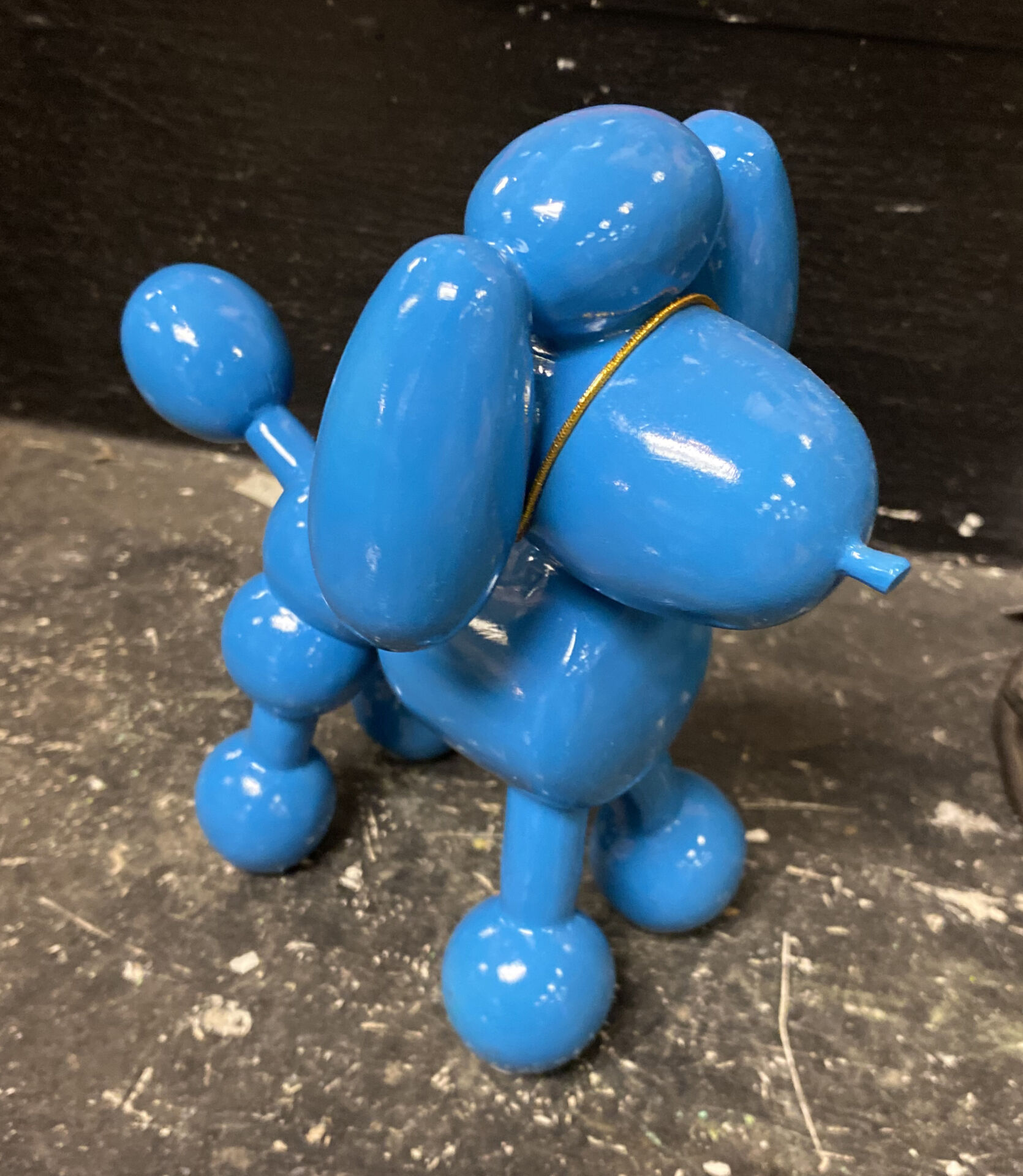 BLUE PORCELAIN FIGURE - Southgate Auction Rooms