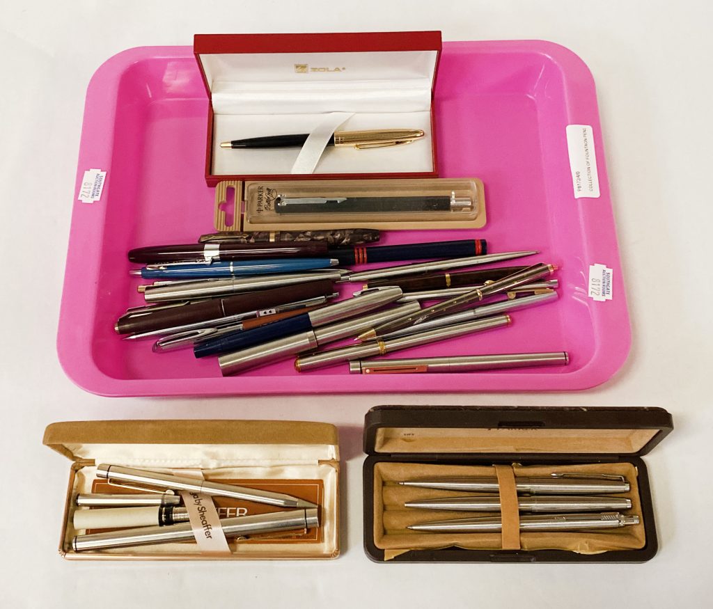 COLLECTION OF FOUNTAIN PENS & OTHER PENS - Southgate Auction Rooms