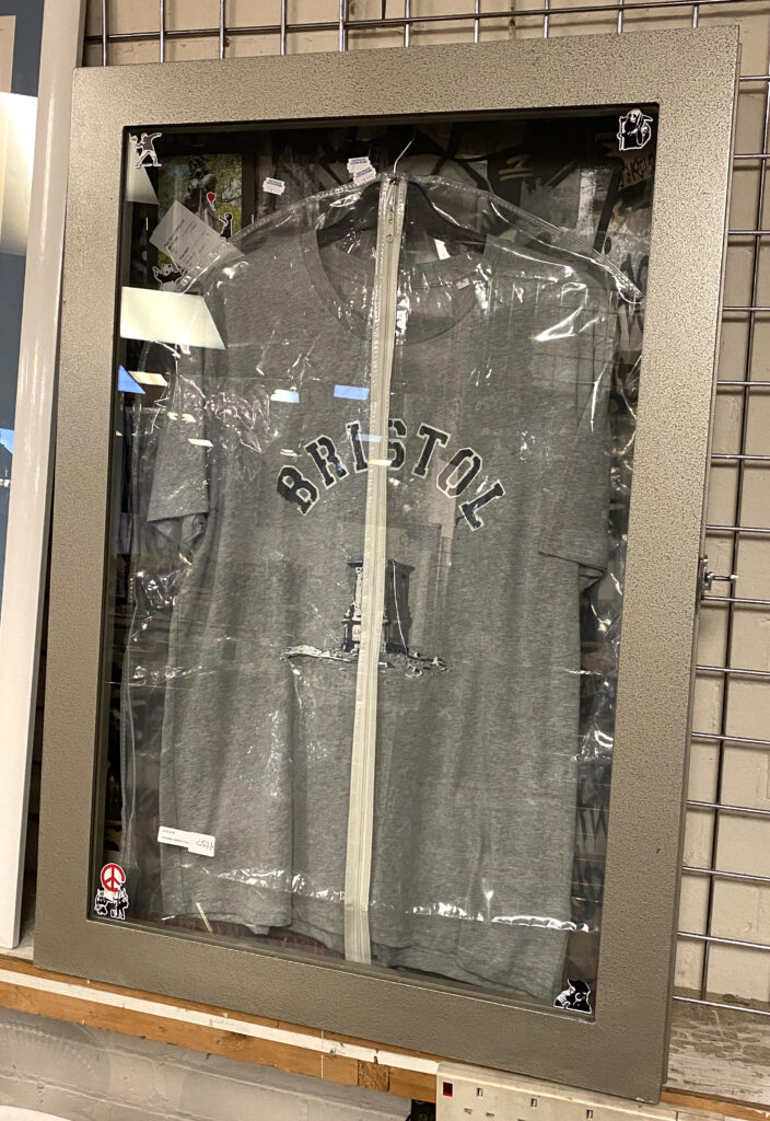 ORIGINAL BANKSY COLSTON T SHIRT IN PROFESSIONALLY FRAMED GLASS DISPLAY ...