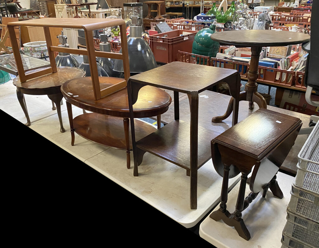 5 MISC TABLES - Southgate Auction Rooms