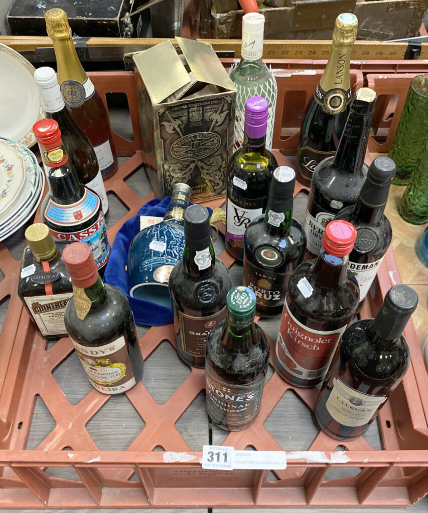 COLLECTION OF ALCOHOL INCL, BRANDY & PORT - Southgate Auction Rooms