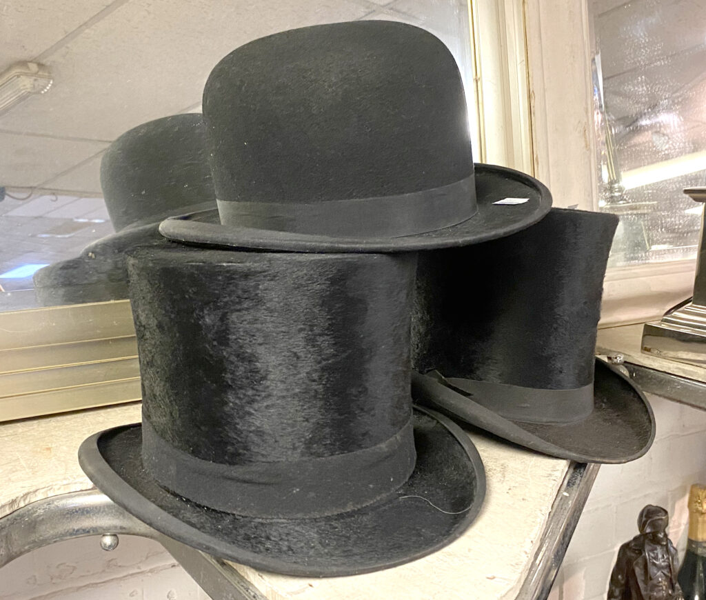 2 TOP HATS & BOWLER HAT - Southgate Auction Rooms