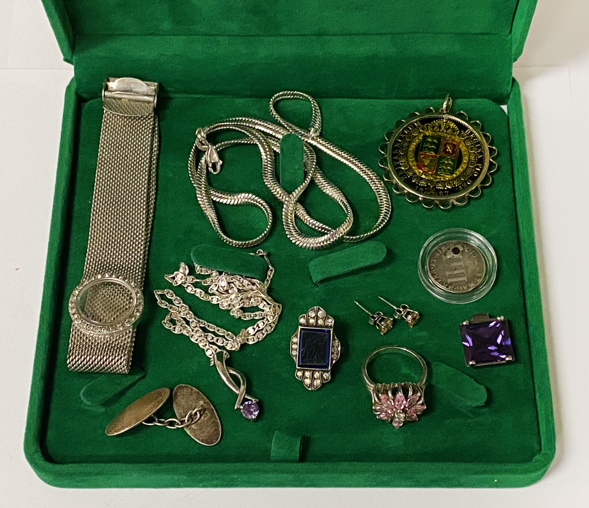 Auction Items - Southgate Auction Rooms