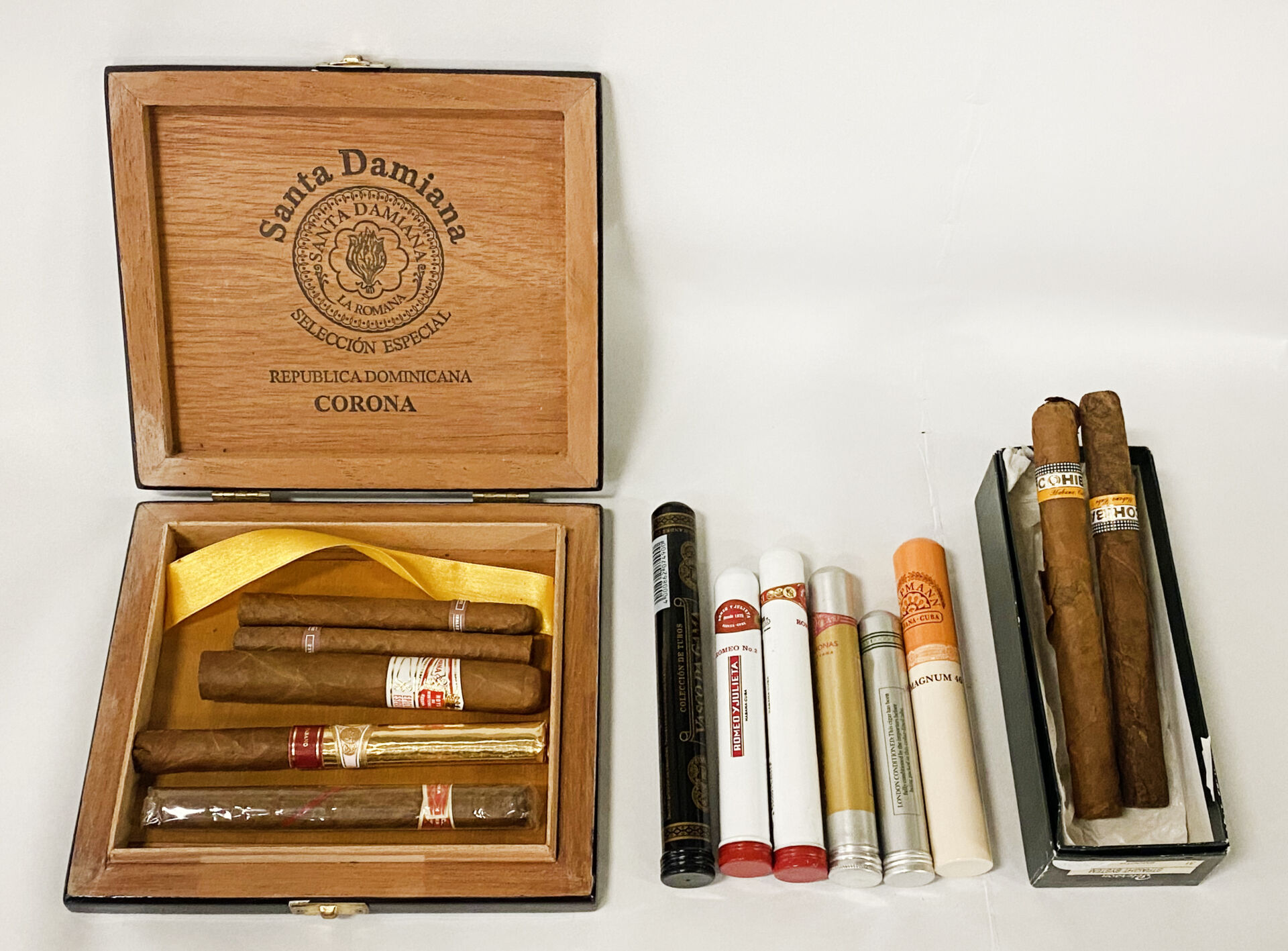 COLLECTION OF CIGARS - Southgate Auction Rooms