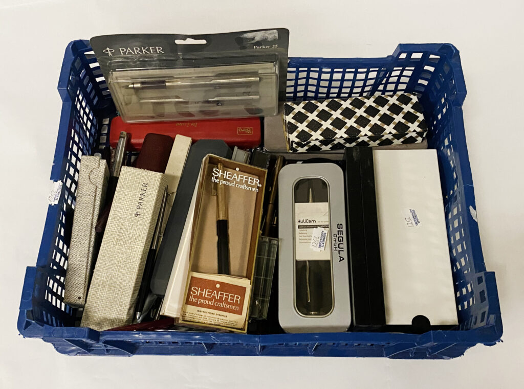 TRAY OF PENS - Southgate Auction Rooms