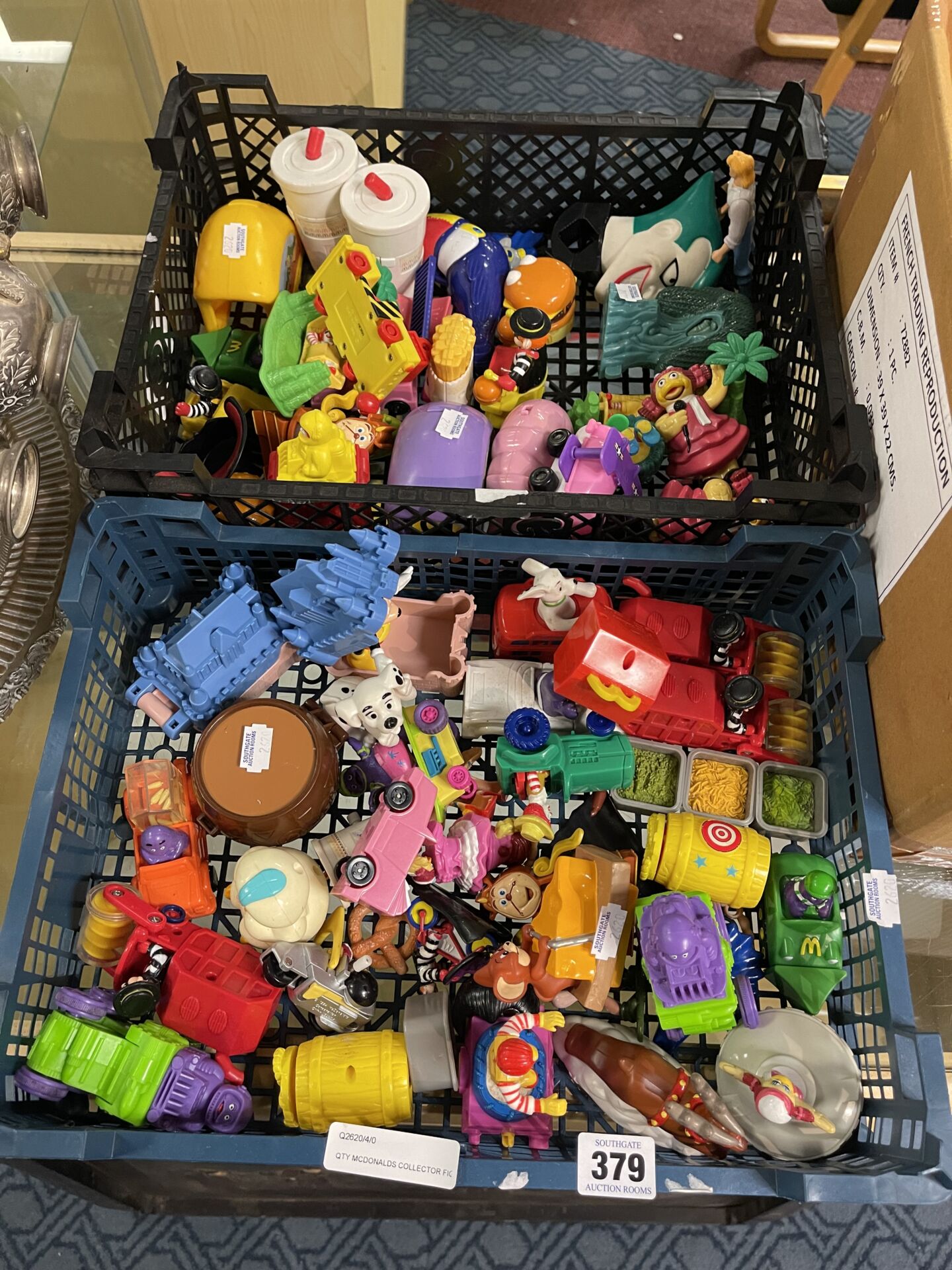 QTY MCDONALDS COLLECTOR FIGURES & TOYS - Southgate Auction Rooms