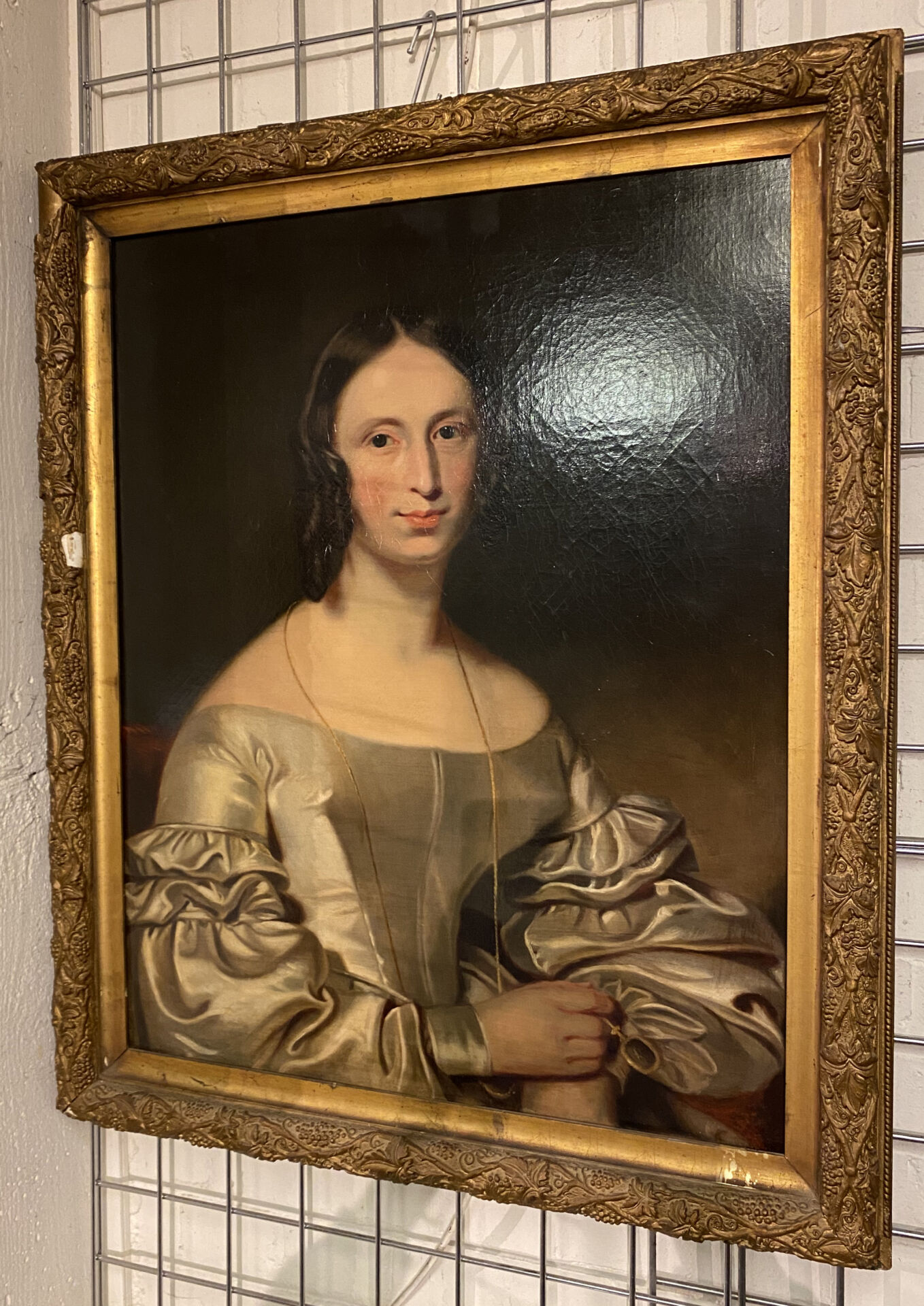 18TH CENTURY OIL ON CANVAS OF A STATELY VICTORIAN LADY - 88 X 74 CMS ...