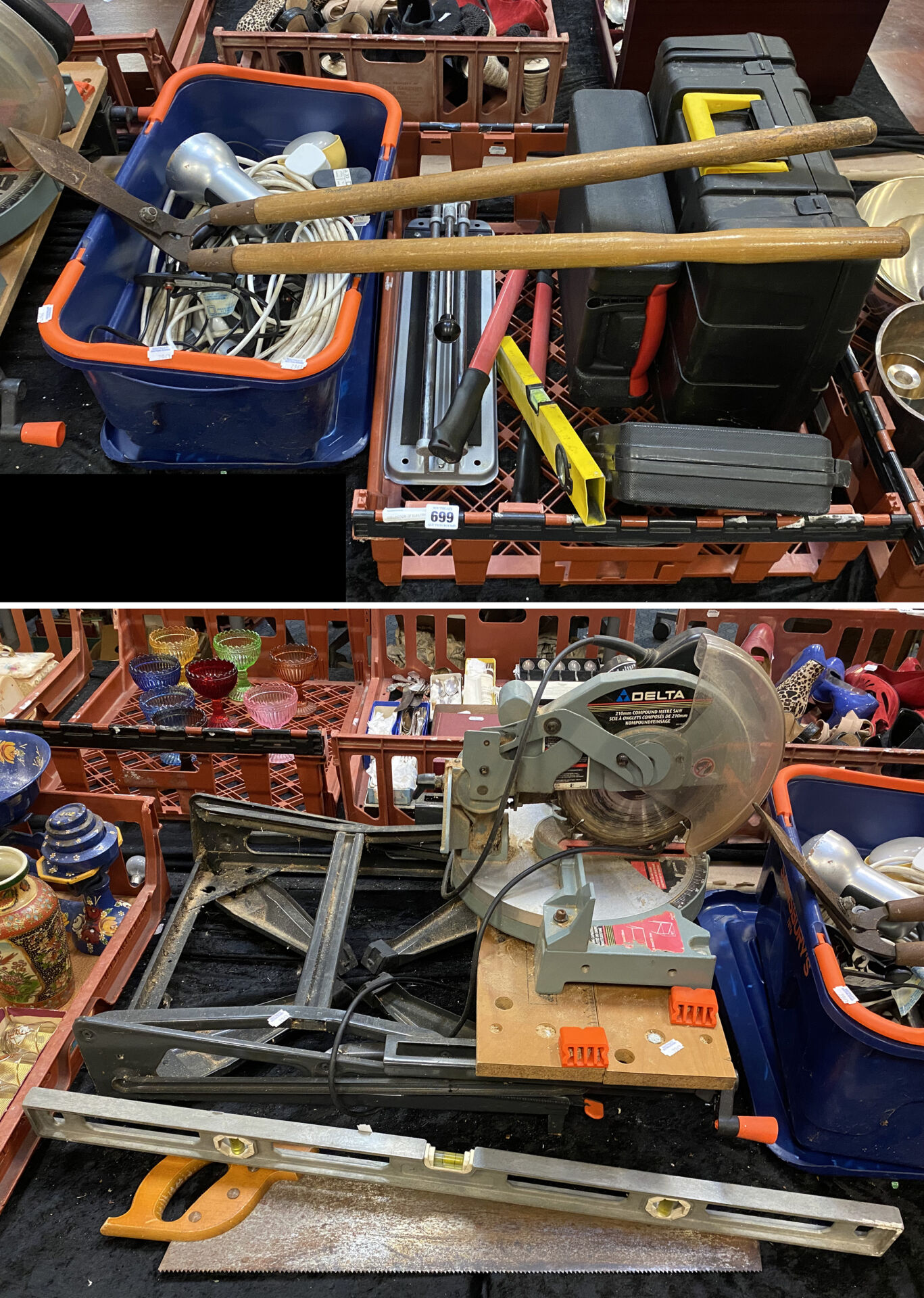 COLLECTION OF ELECTRICAL TOOLS & LIGHTING ETC - Southgate Auction Rooms