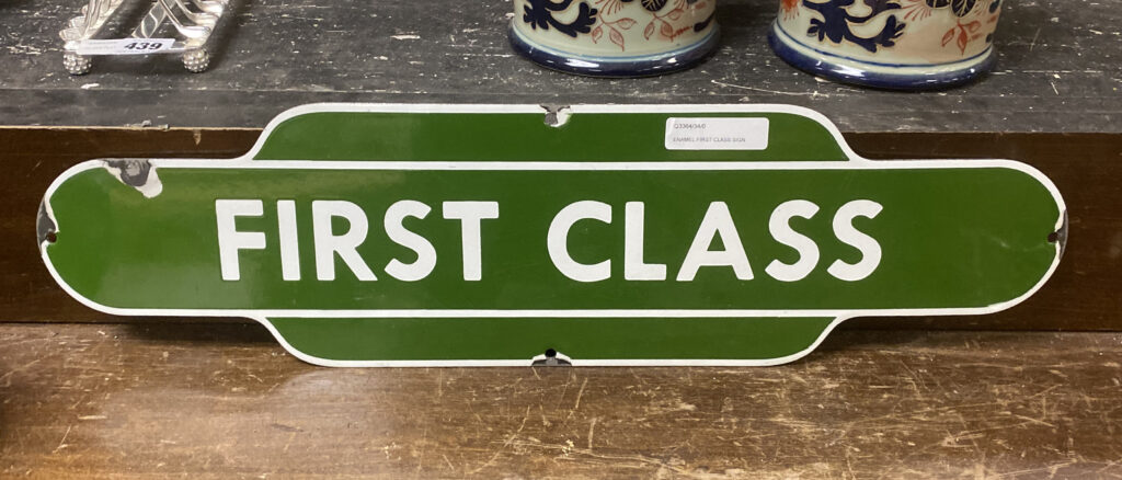 ENAMEL FIRST CLASS SIGN - Southgate Auction Rooms