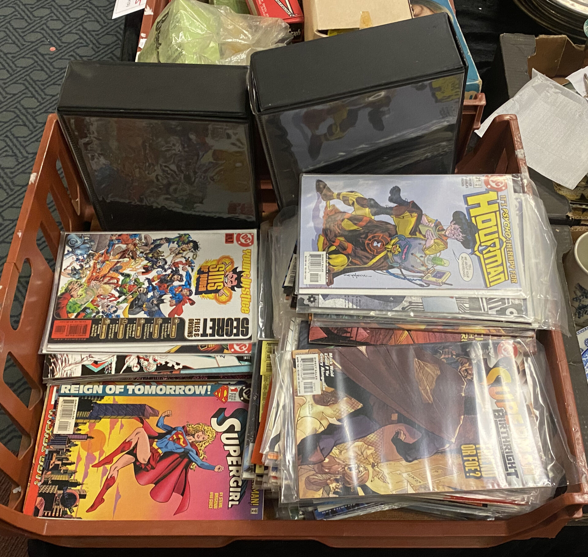 DC COMIC COLLECTION - Southgate Auction Rooms