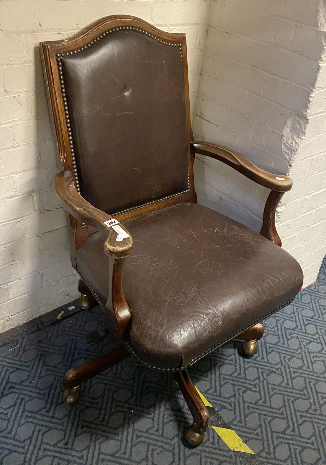 LEATHER SWIVEL CHAIR - Southgate Auction Rooms