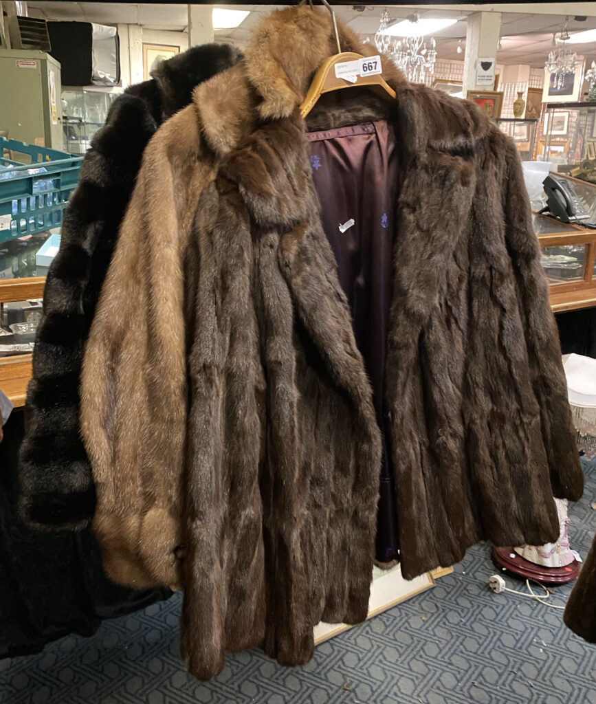 HARRODS FUR COAT / JACKET WITH MINK COAT & ANOTHER FUR (3 IN TOTAL ...
