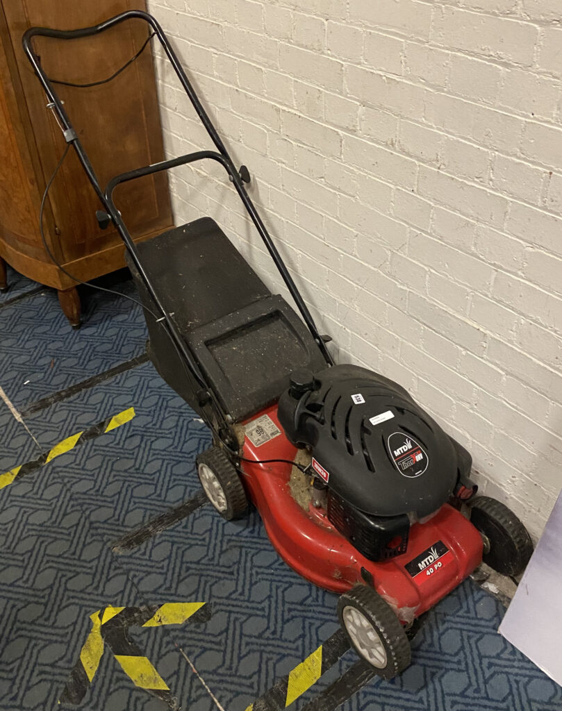MTD 40 PRO MOWER - Southgate Auction Rooms