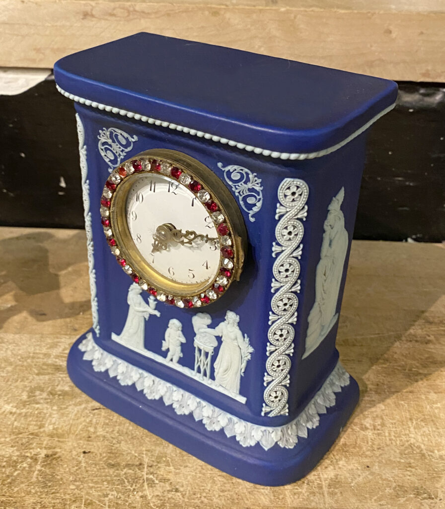 WEDGWOOD CLOCK - Southgate Auction Rooms