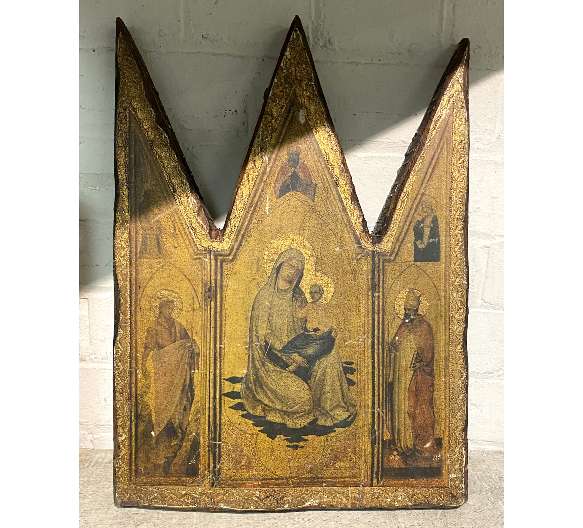 SPANISH GILT RELIGIOUS ICON DEPICTION - Southgate Auction Rooms