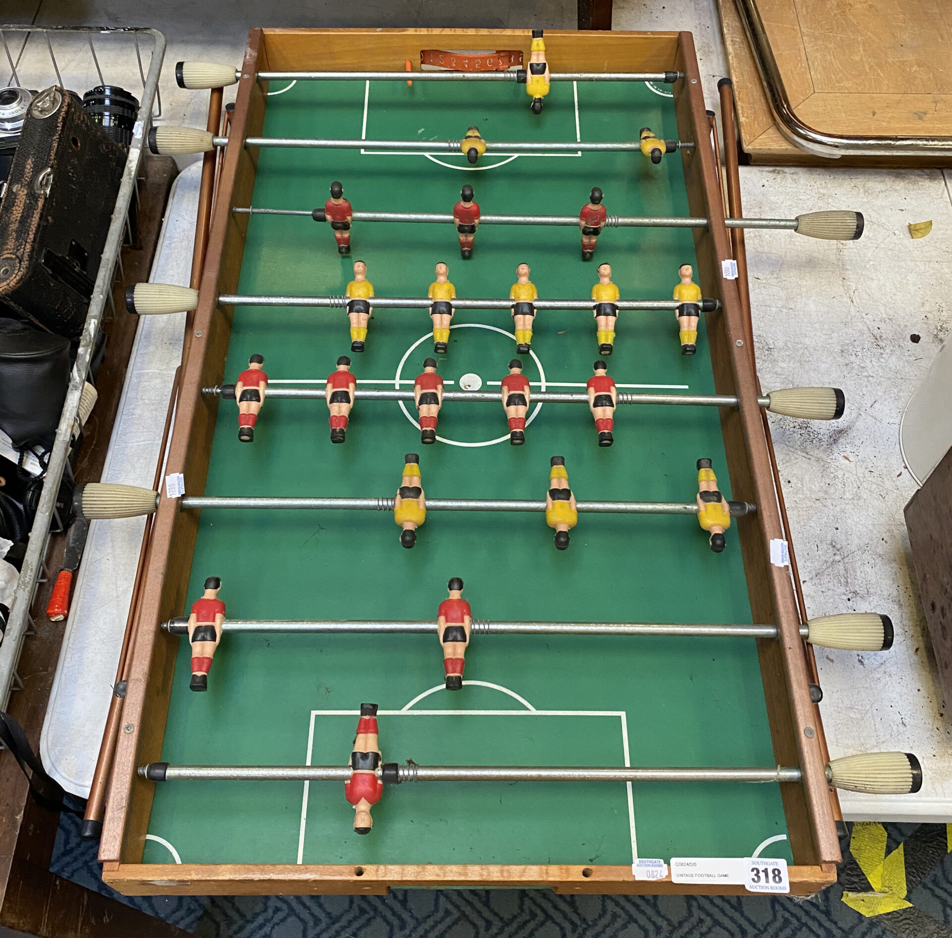 VINTAGE FOOTBALL GAME - Southgate Auction Rooms