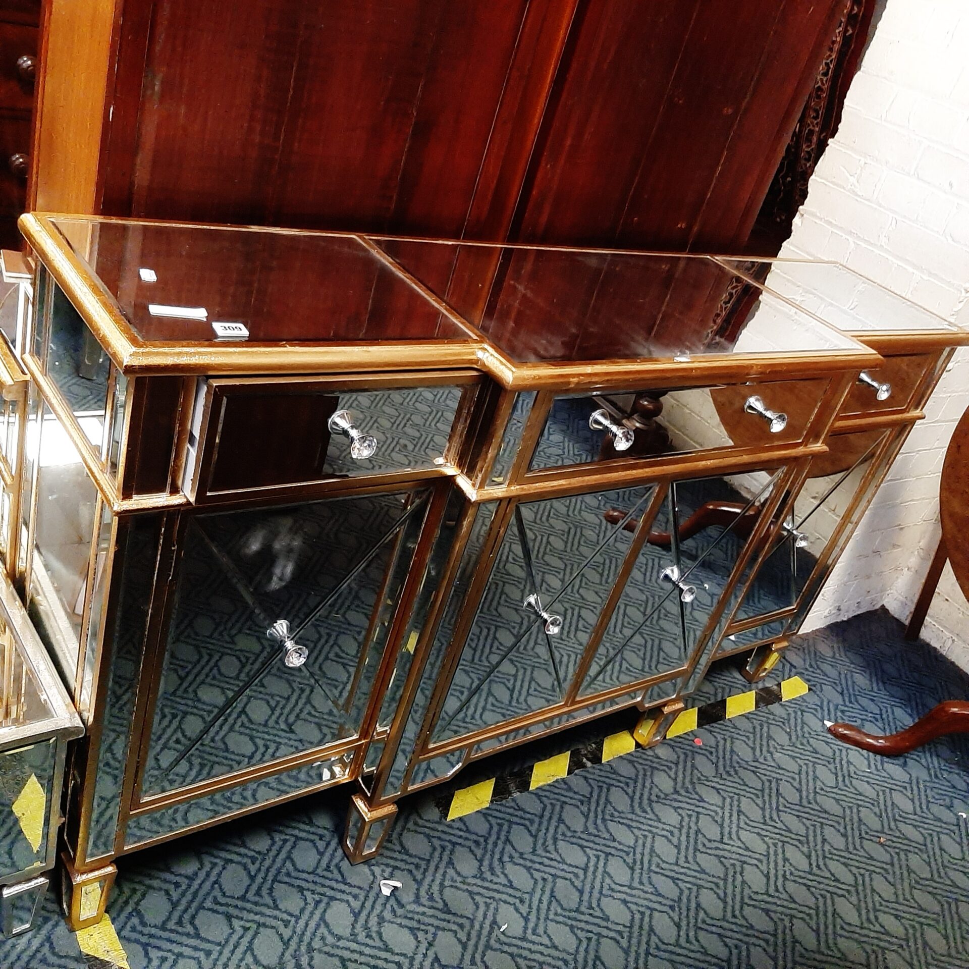 MIRRORED BREAKFRONT SIDEBOARD - Southgate Auction Rooms