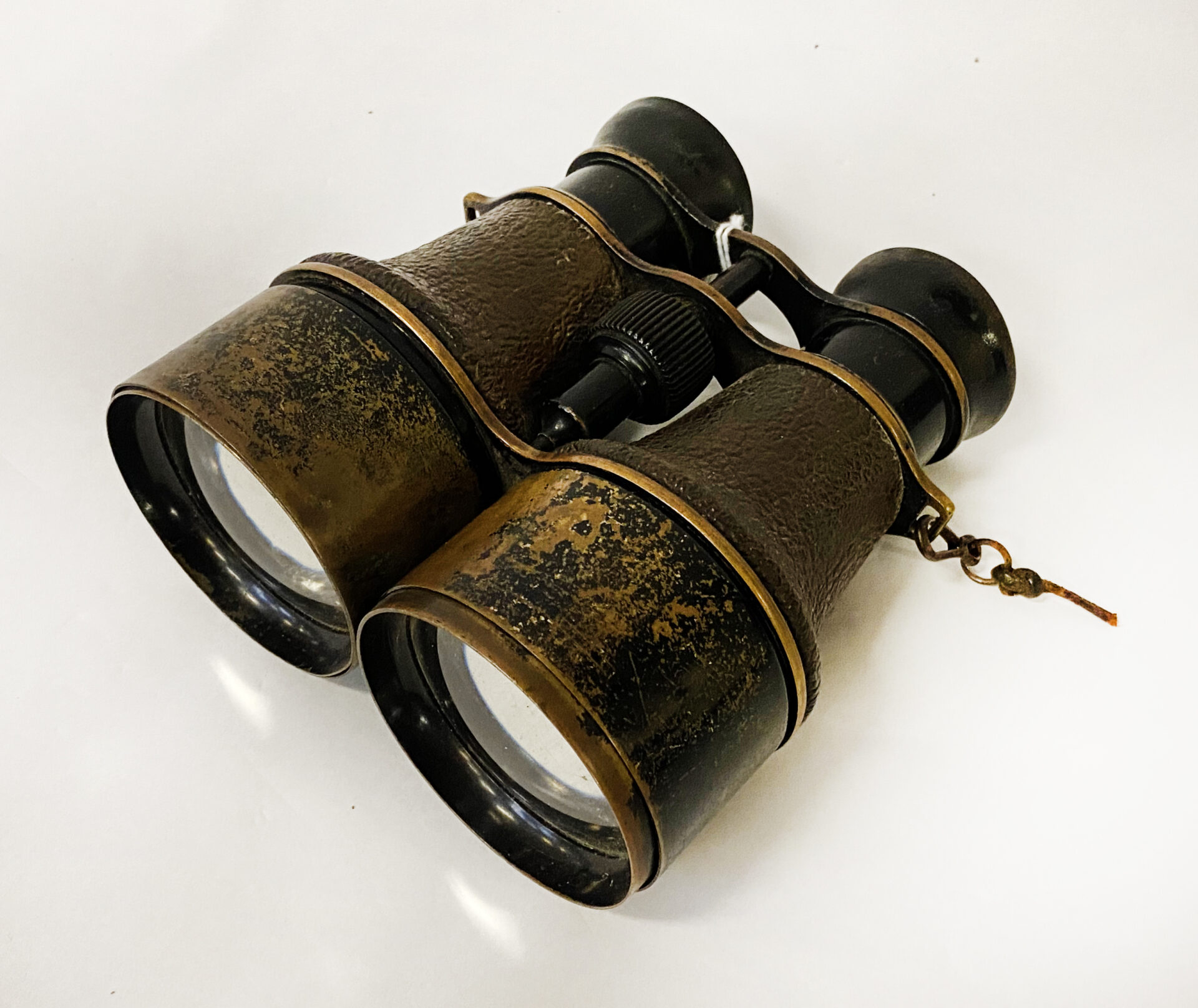 PAIR OF WW1 FIELD BINOCULARS - Southgate Auction Rooms