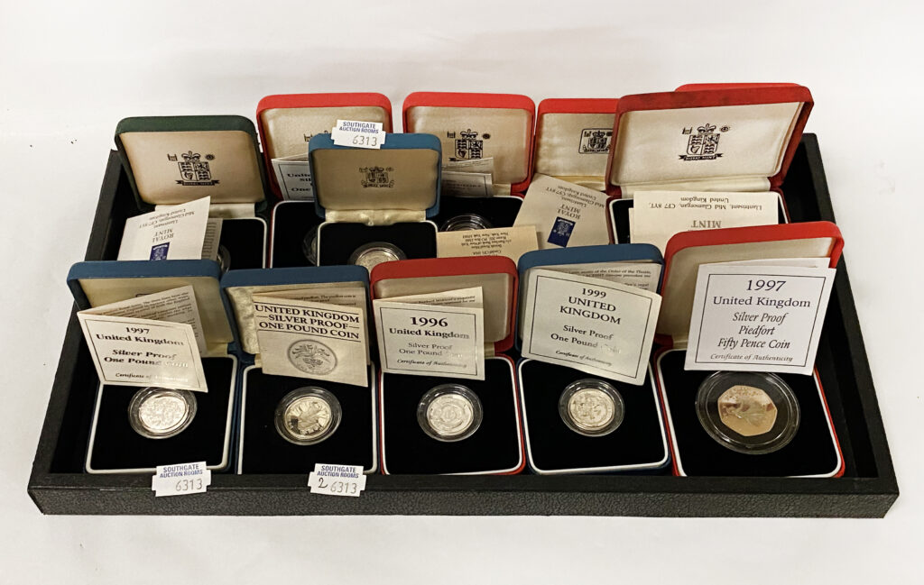 COLLECTION OF ROYAL MINT SILVER PROOF COINS IN ORIGINAL BOXES WITH ...