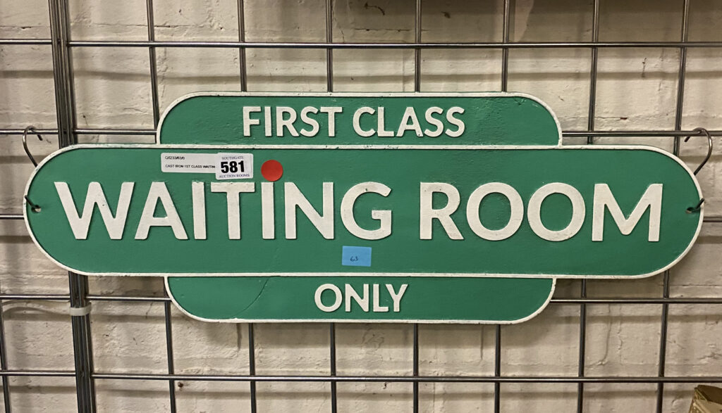 CAST IRON 1ST CLASS WAITING ROOM SIGN - Southgate Auction Rooms