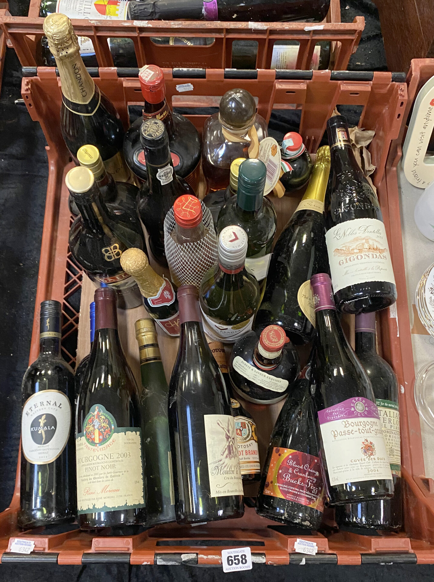 COLLECTION OF ALCOHOL - Southgate Auction Rooms