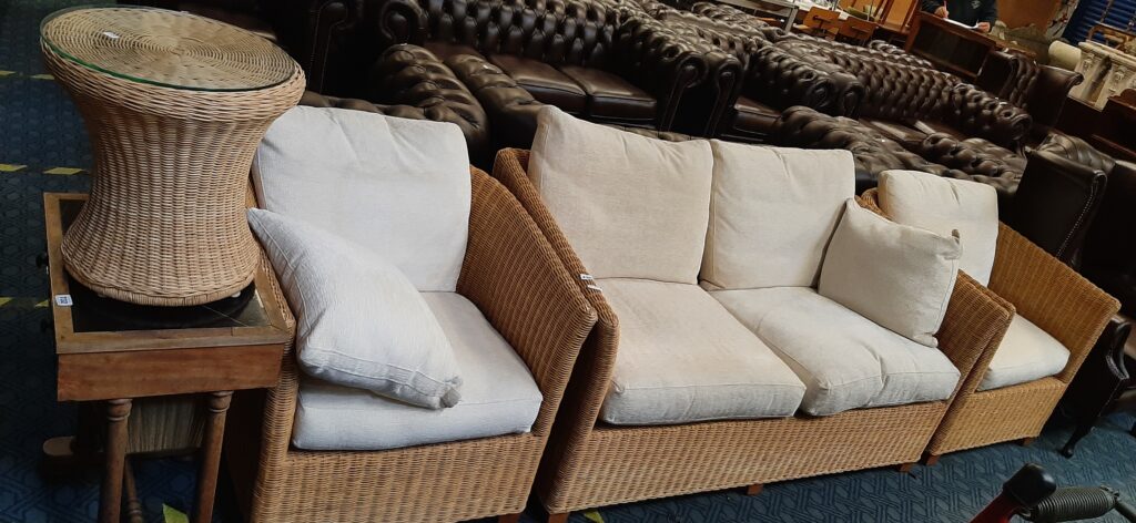 4 PIECE WICKER SUITE - Southgate Auction Rooms